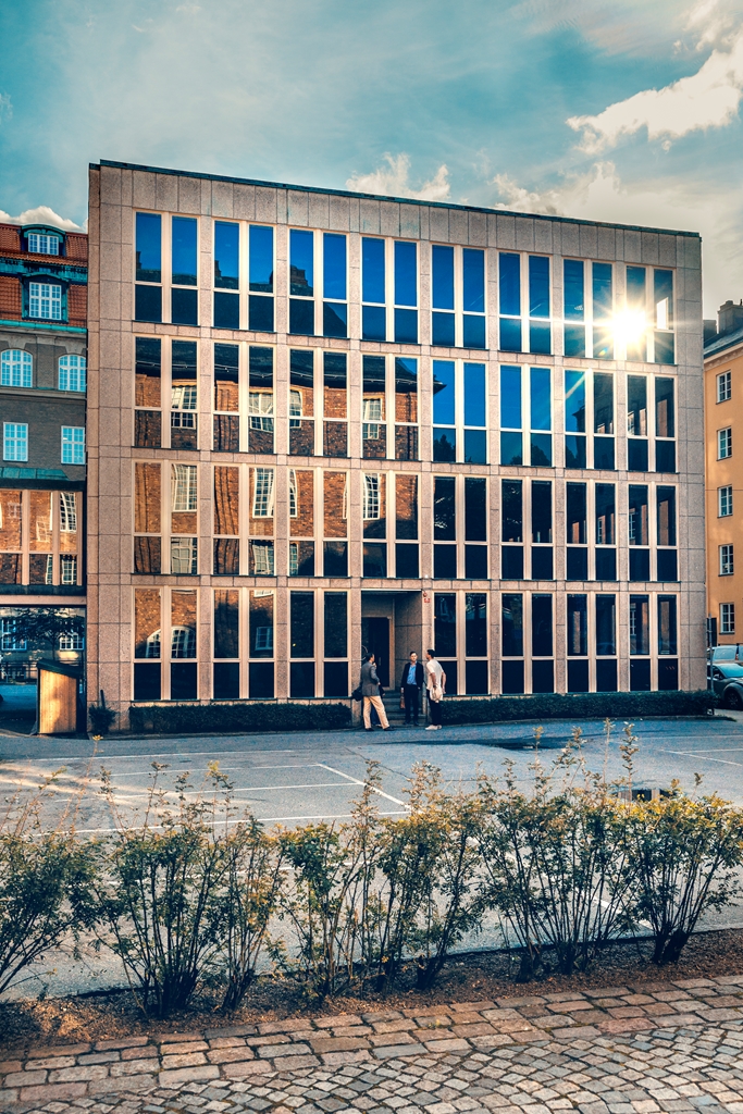 Fastpartner - Vi äger, förvaltar & utvecklar kommersiella fastigheter