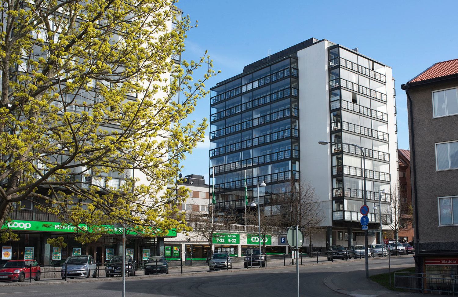 Fastpartner - Vi äger, förvaltar & utvecklar kommersiella fastigheter